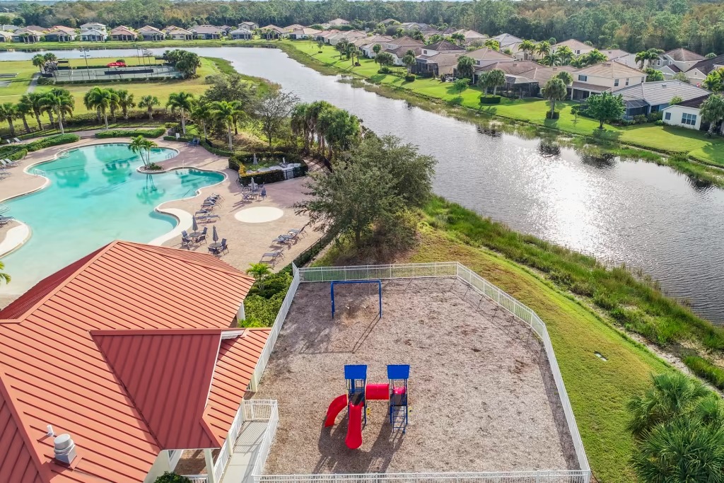 River Hall Country Club, Alva, Pulte Homes | Properties NEO
