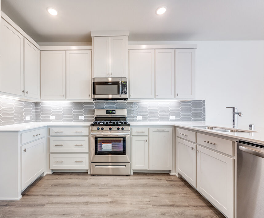 NEO | Lake Ridge Commons - CONRAD | CB Jeni