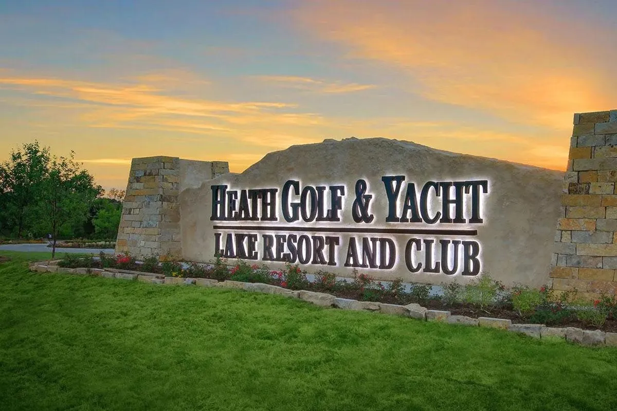 Heath Golf Yacht Club Heath Grand Homes Properties Neo