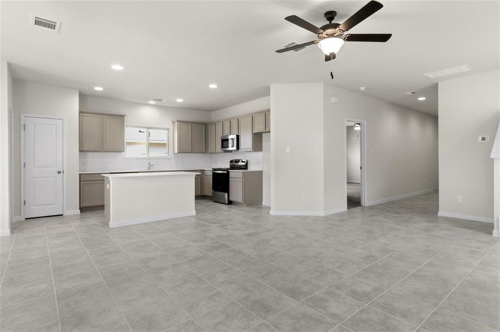 Cool Water at Sonterra, Jarrell, Pacesetter Homes | Properties NEO