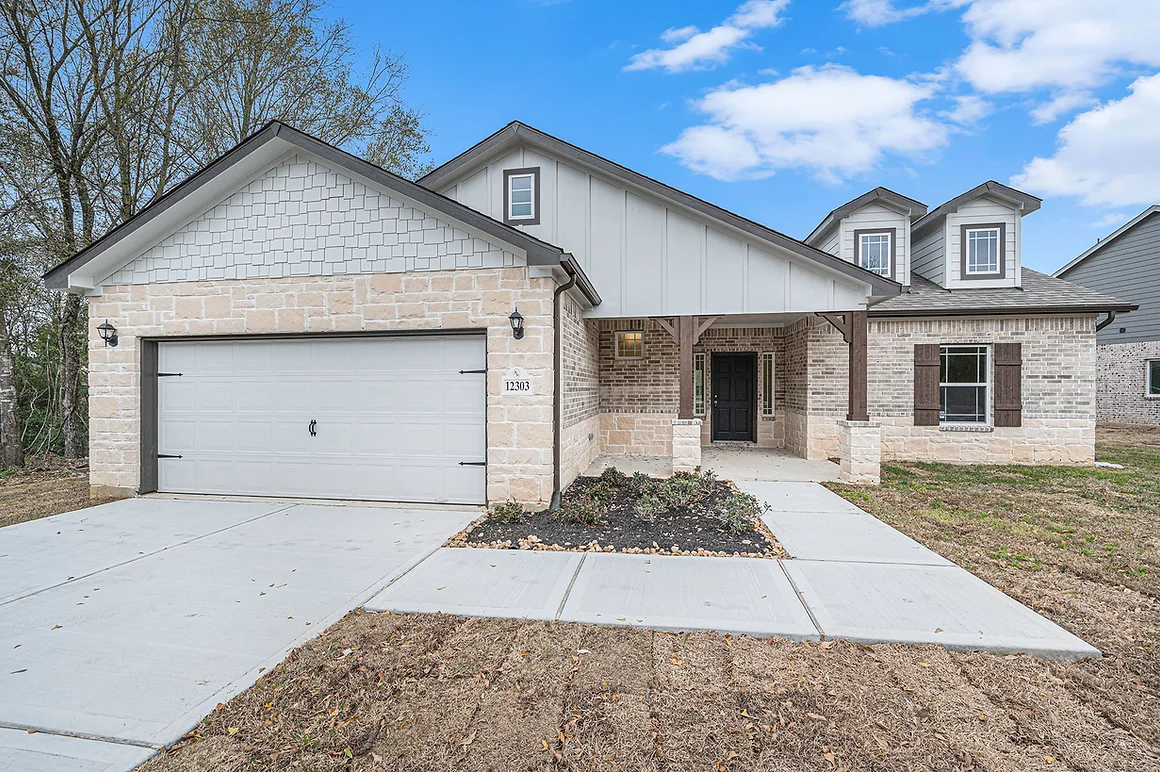 Lake Conroe Hills, Willis, Kendall Homes | Properties NEO