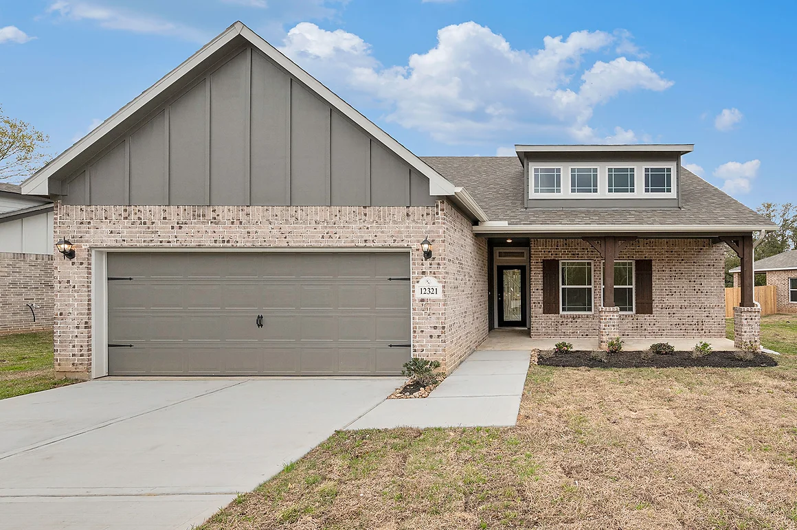 Lake Conroe Hills, Willis, Kendall Homes | Properties NEO