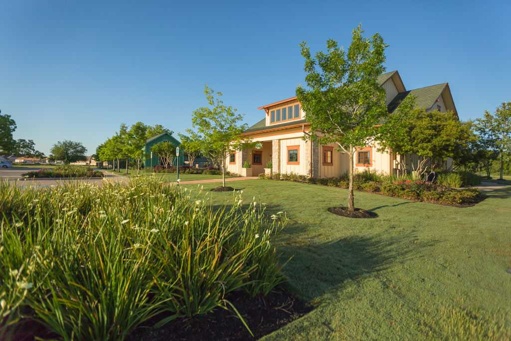 Fulbrook on Fulshear Creek, Fulshear, Highland Homes | Properties NEO