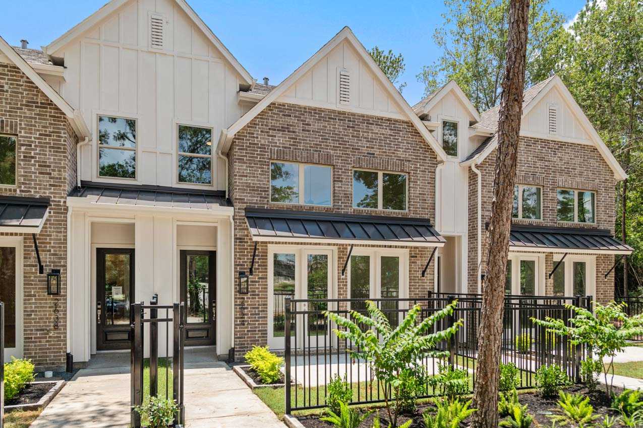 Woodforest Townhomes, Montgomery, Highland Homes | Properties NEO