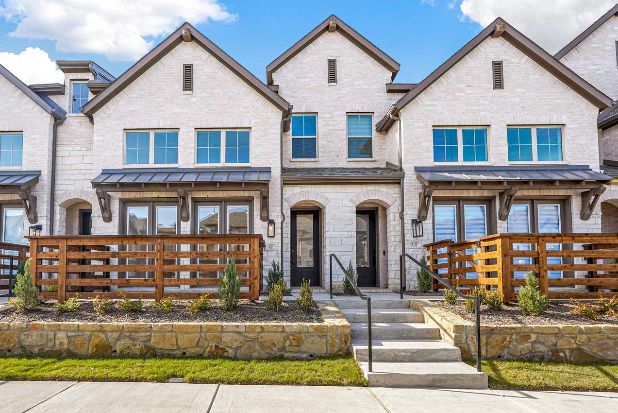 Trinity Falls Townhomes, McKinney, Highland Homes | Properties NEO