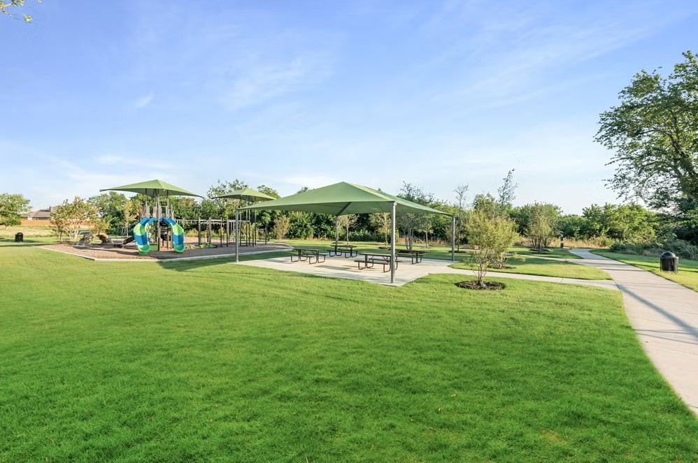Hulen Trails, Crowley, Coventry Homes | Properties NEO